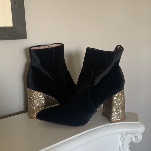 Betsey Johnson | Shoes | Betsy Johnson Gold Glitter Heel Velvet Bootie ...